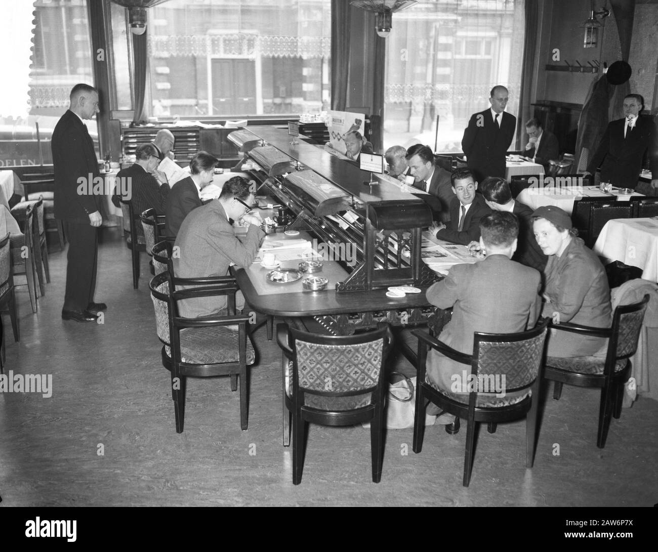 Mission Hotel Revue reading table Americain Date: April 8, 1960 ...