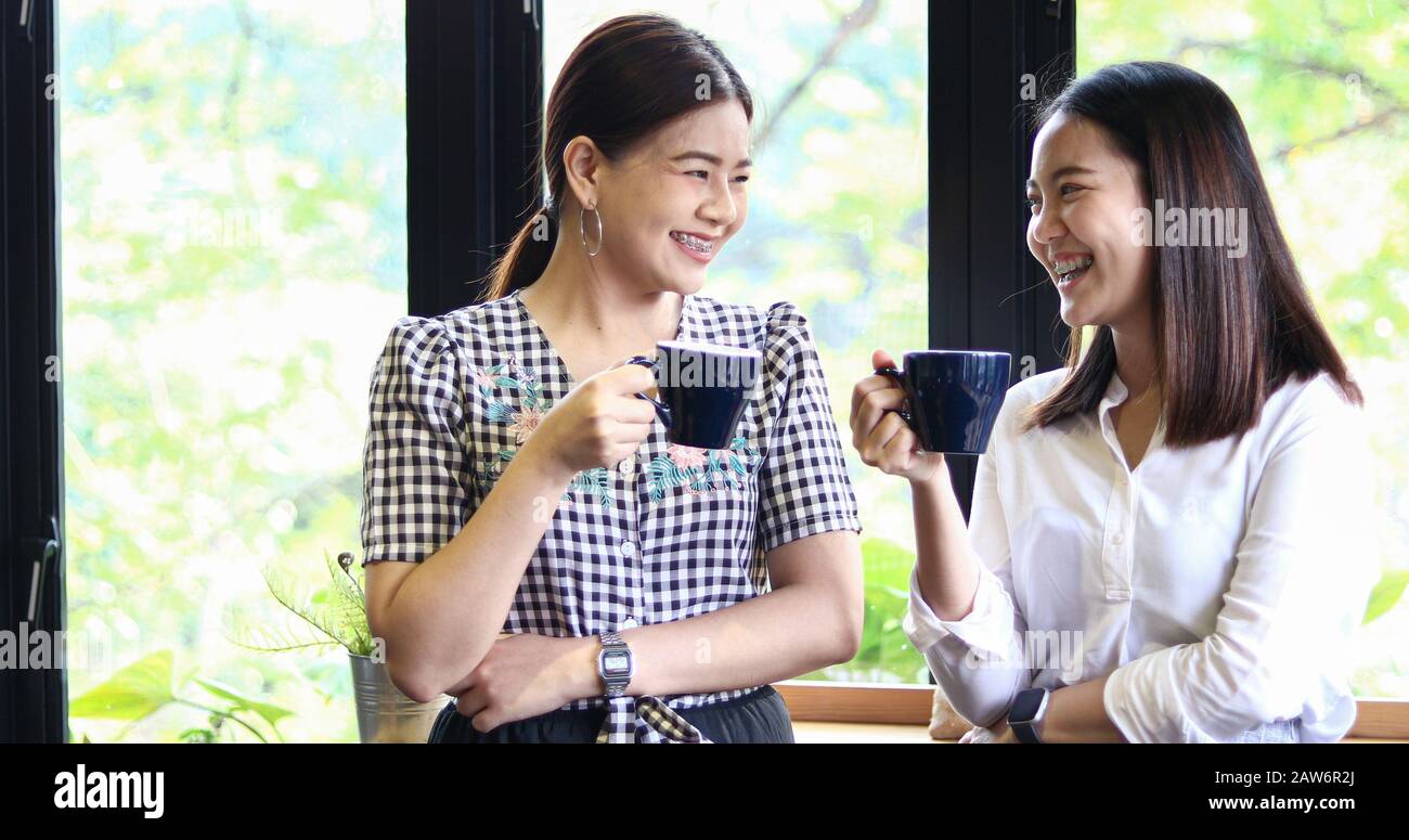 Asian Girls Gossiping High Resolution Stock Photography and Images - Alamy