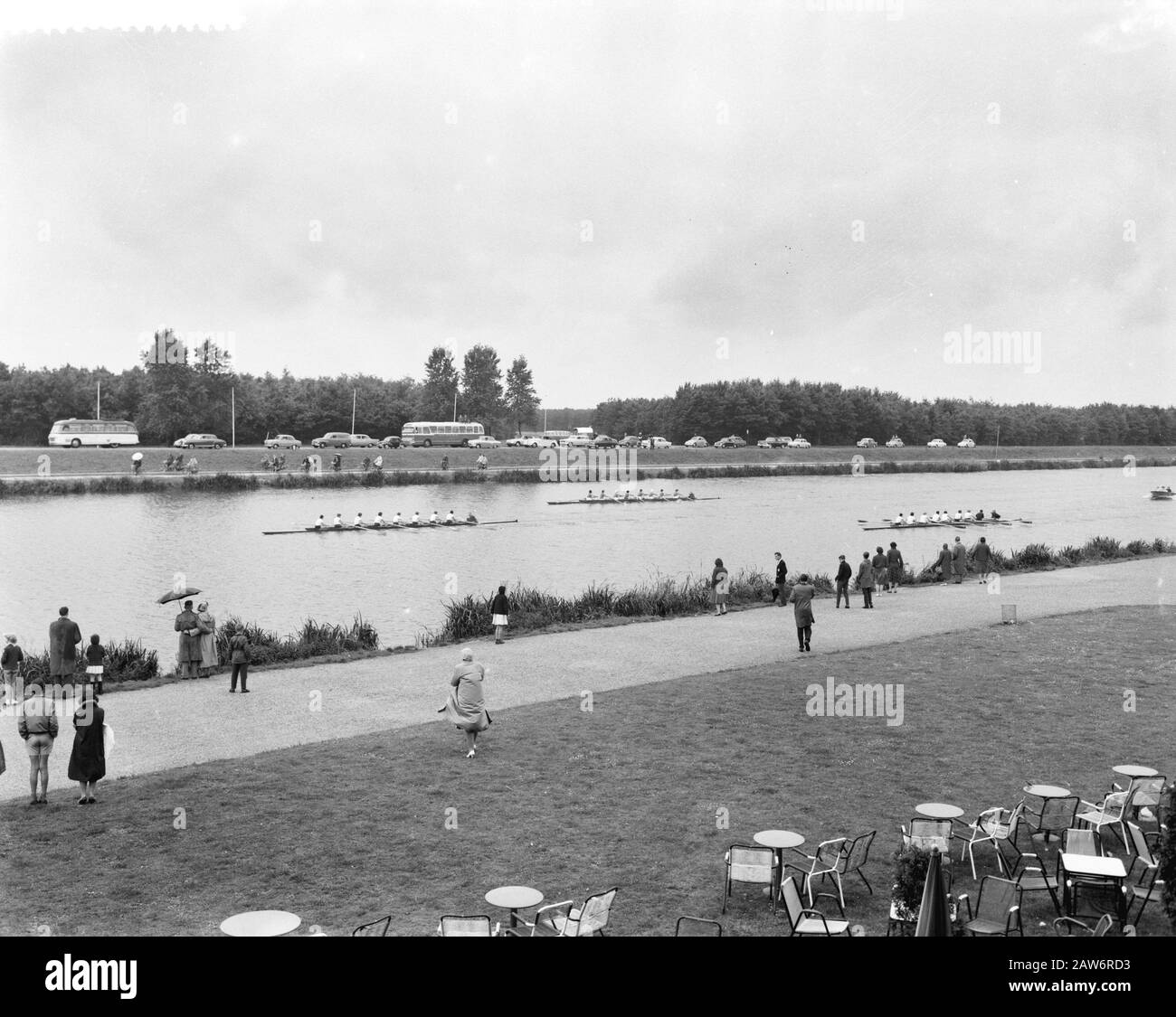 National regatta at the Bosbaan Date: July 17, 1960 Location: Amsterdam ...