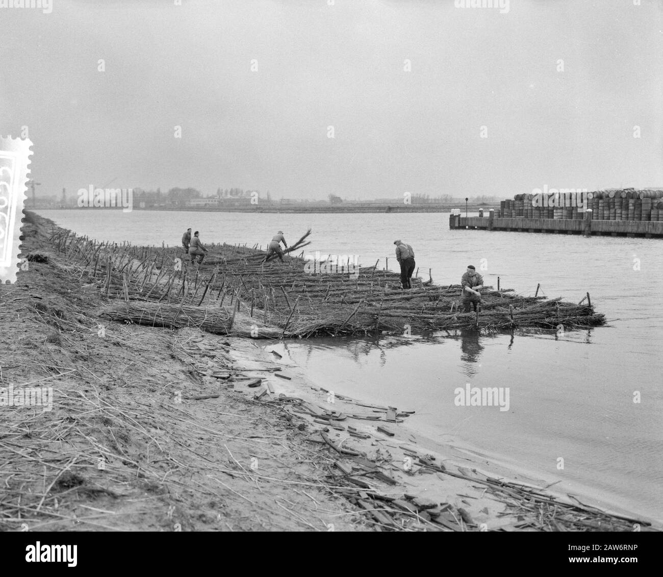 Fascine hi-res stock photography and images - Alamy