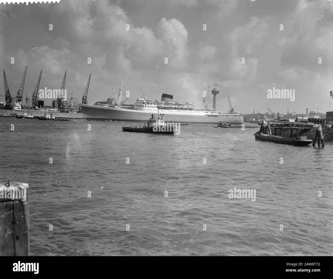 Rotterdam ferry boat Black and White Stock Photos & Images - Alamy