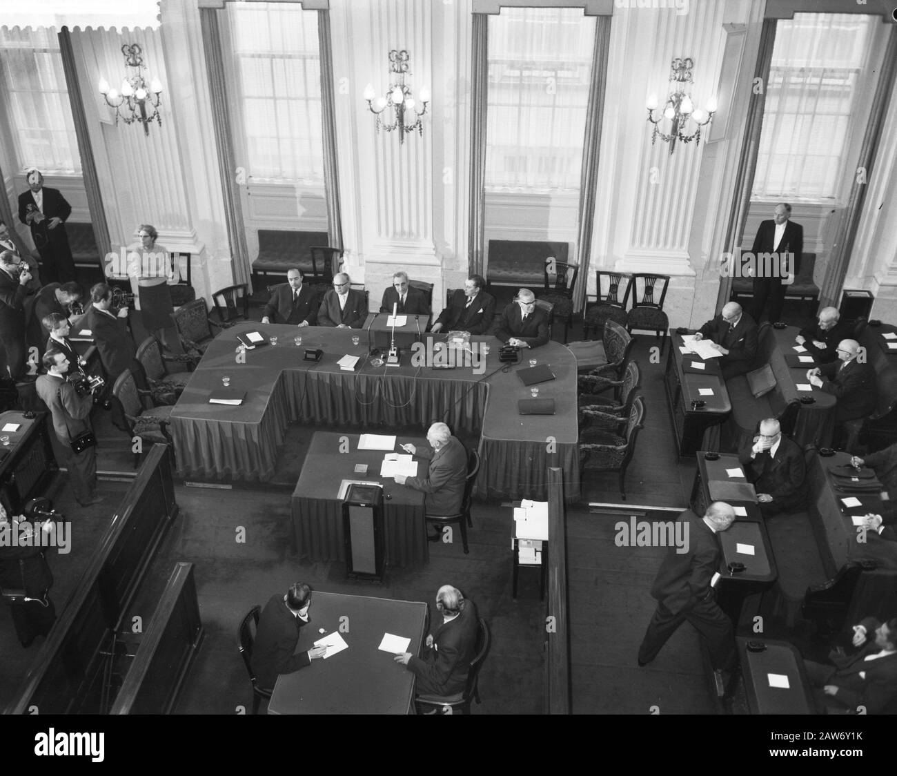 Government table korthals hi-res stock photography and images - Alamy