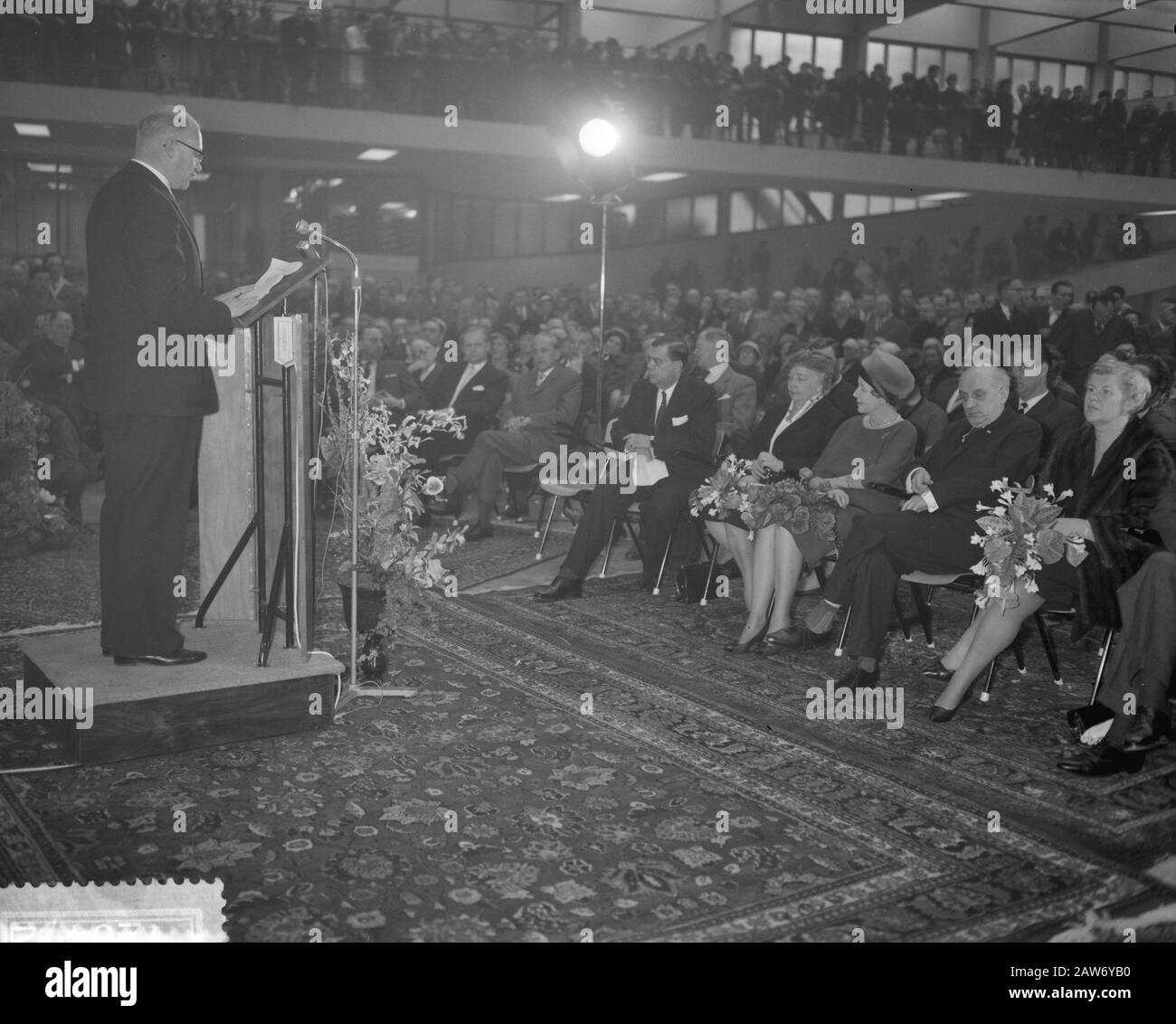 Opening new building Black and White Stock Photos & Images - Alamy