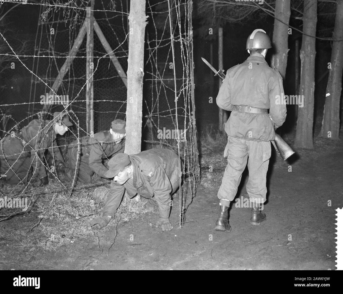 Prisoner of war escape hi-res stock photography and images - Alamy
