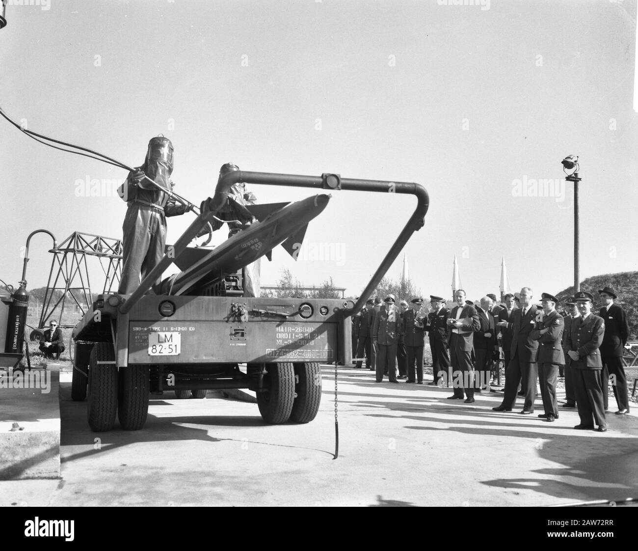 Fuels research Black and White Stock Photos & Images - Alamy