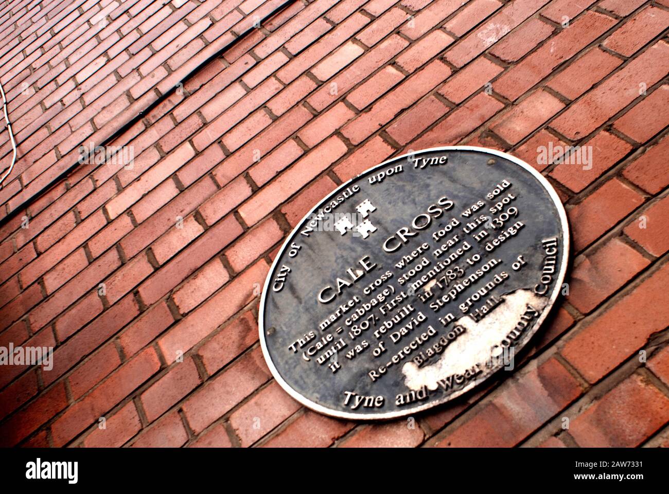 Blue plaque commemorating Cale Cross, Newcastle-upon-Tyne Stock Photo ...