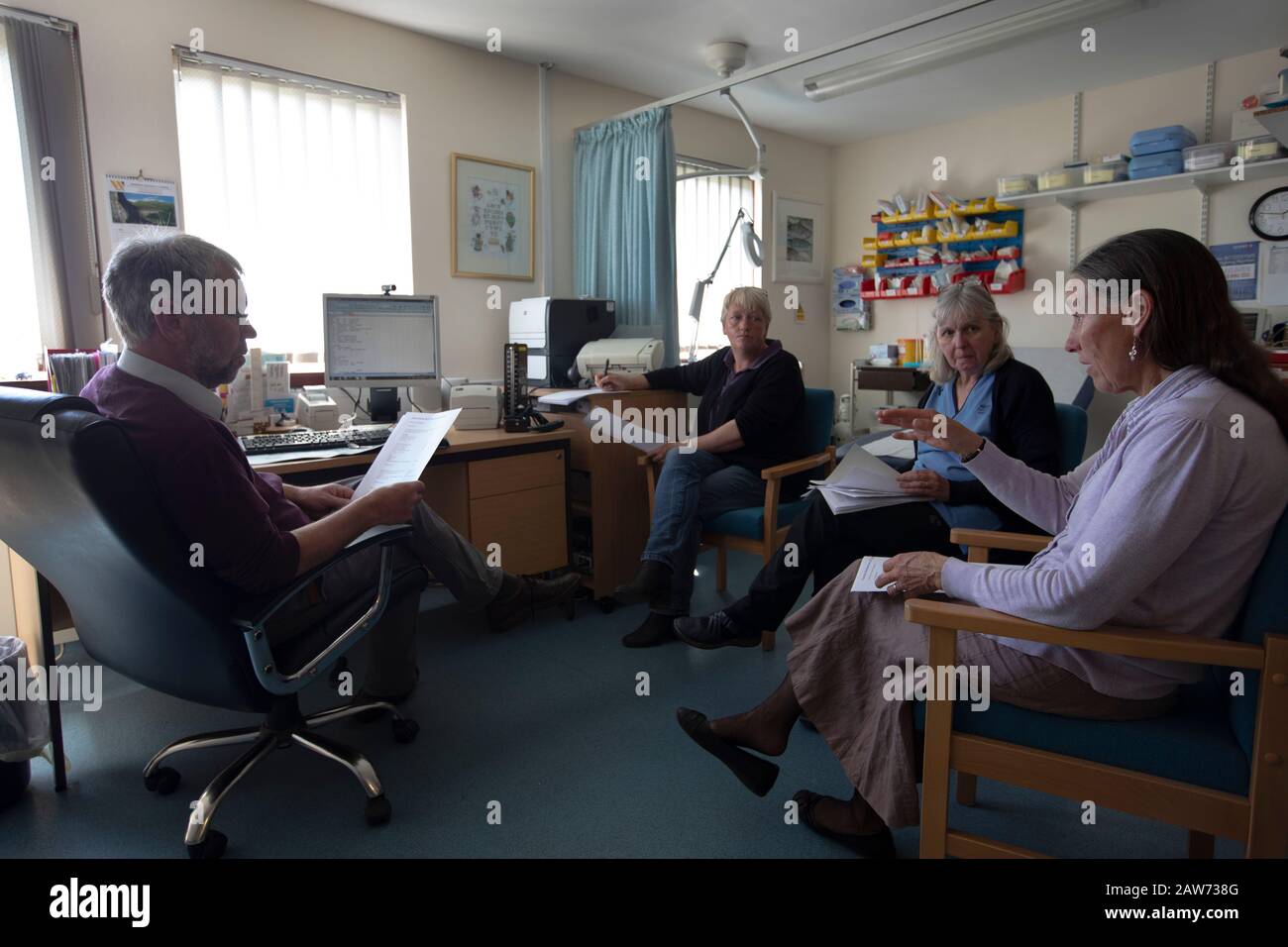 General practice meeting nurse hi-res stock photography and images - Alamy