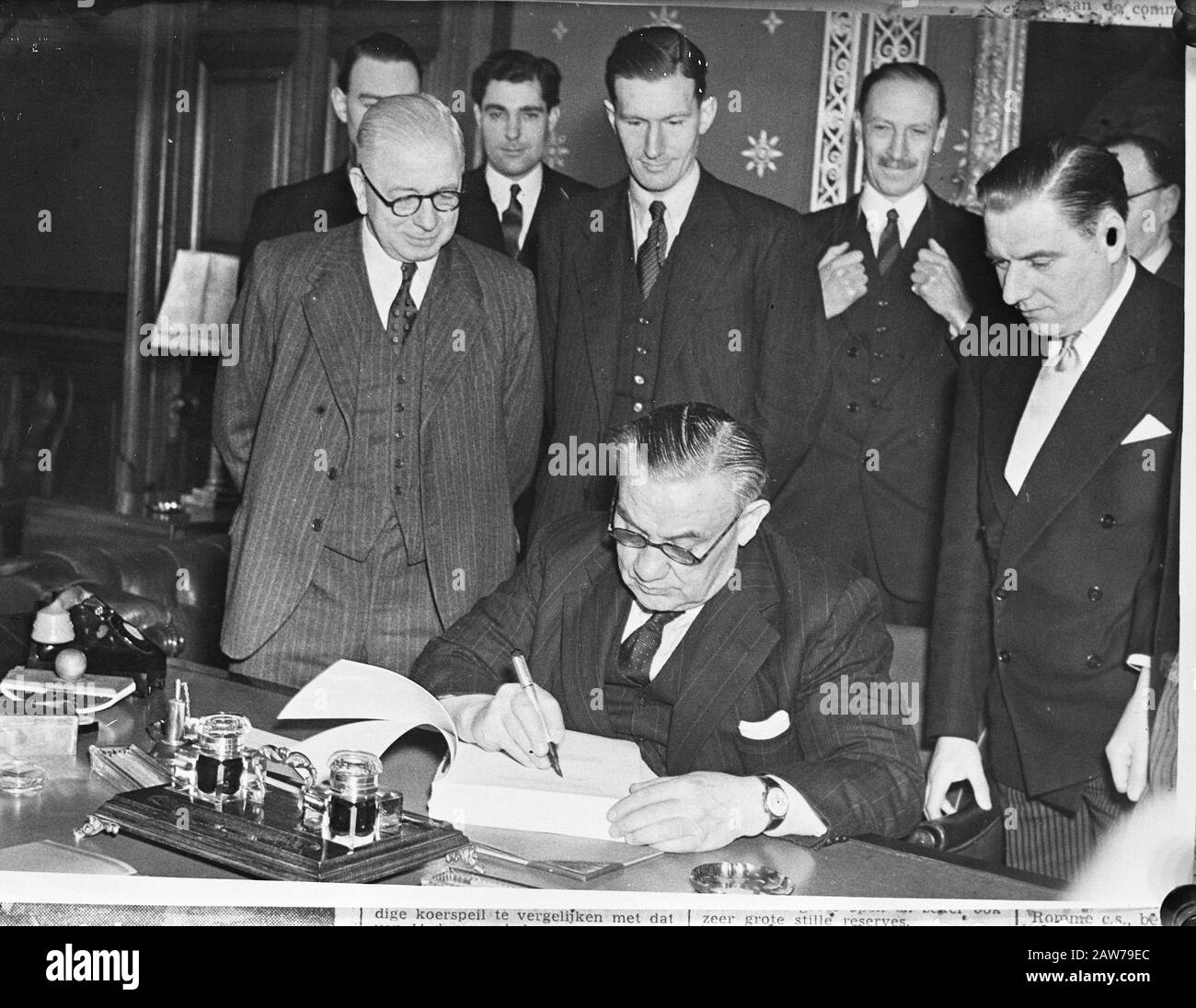 Repro man hi-res stock photography and images - Alamy