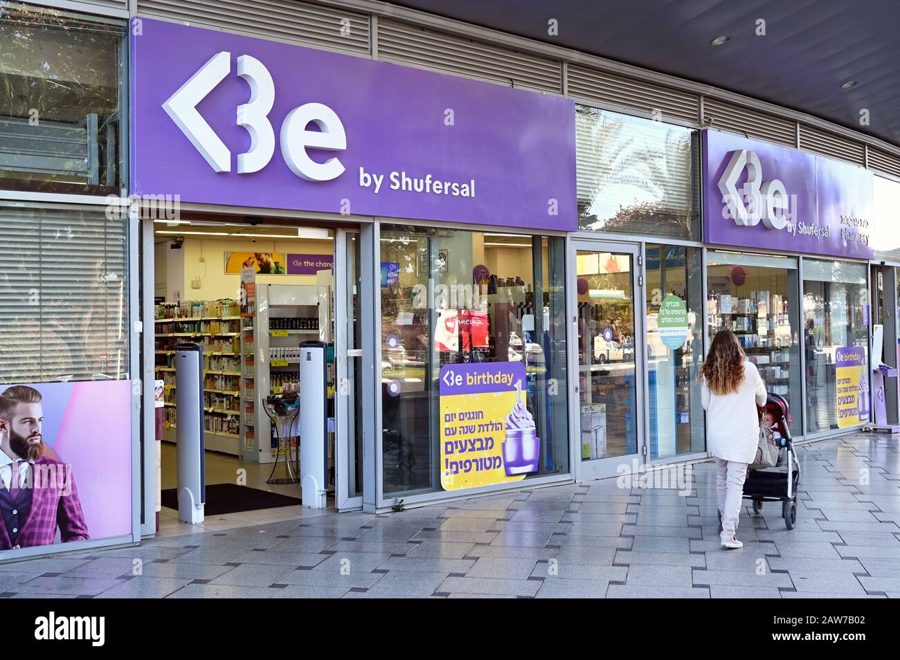 Pharmacy window display hi-res stock photography and images - Alamy