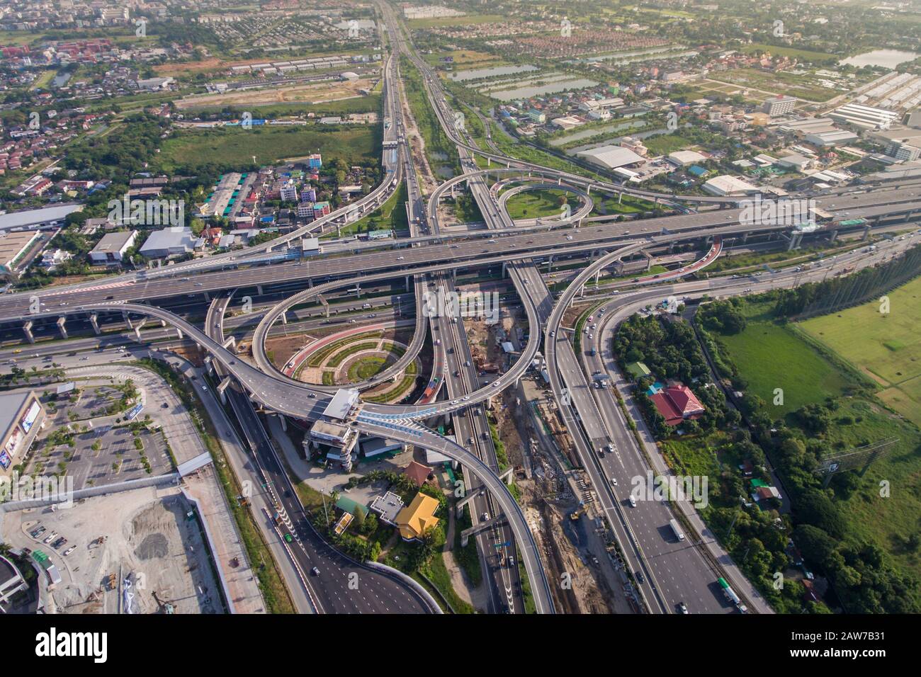 Loop shape of road junction hi-res stock photography and images - Alamy