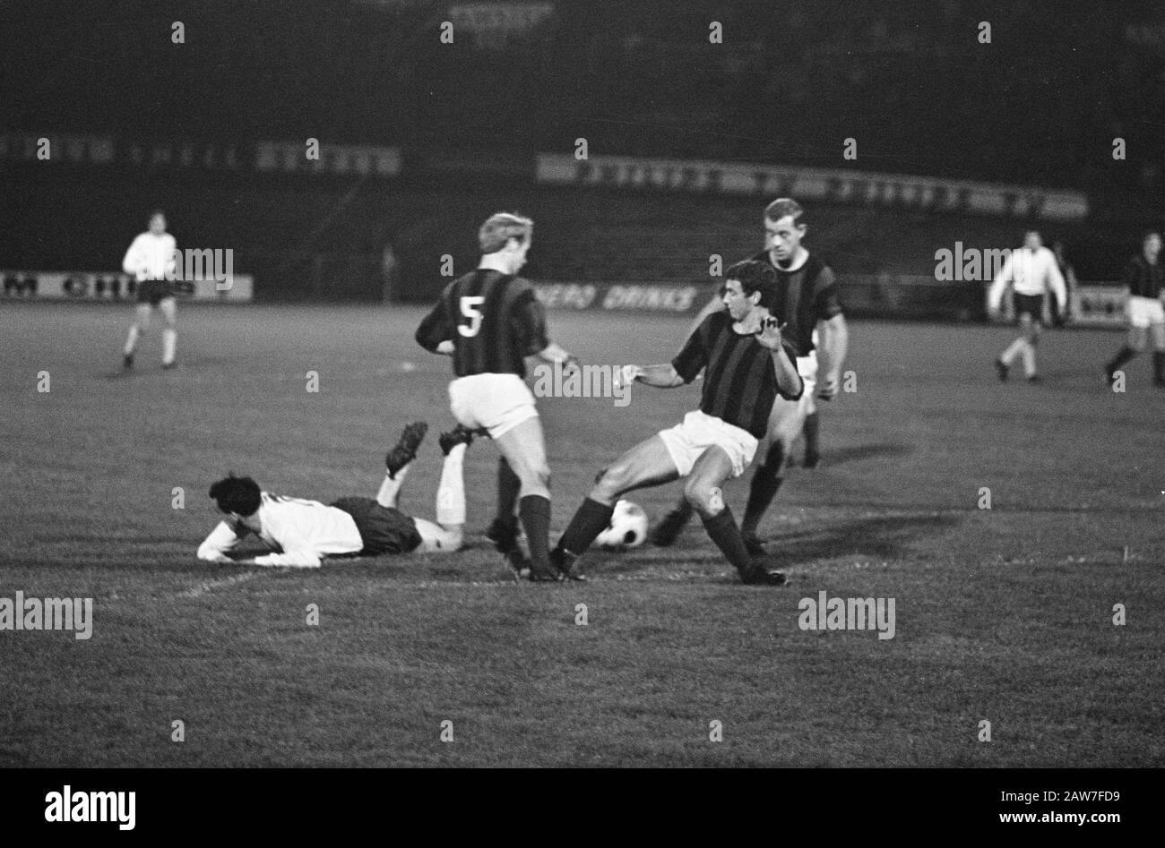 Football DWS - Leeds United Amsterdam: 1-3 Leeds United player was ...