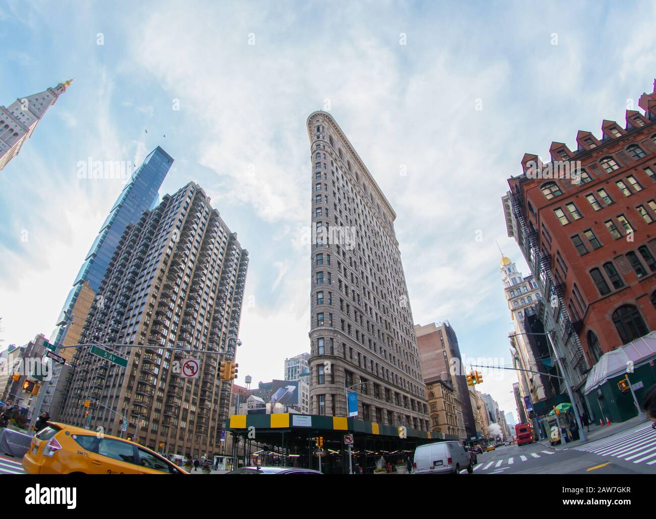 Madison square park tower hi-res stock photography and images - Alamy