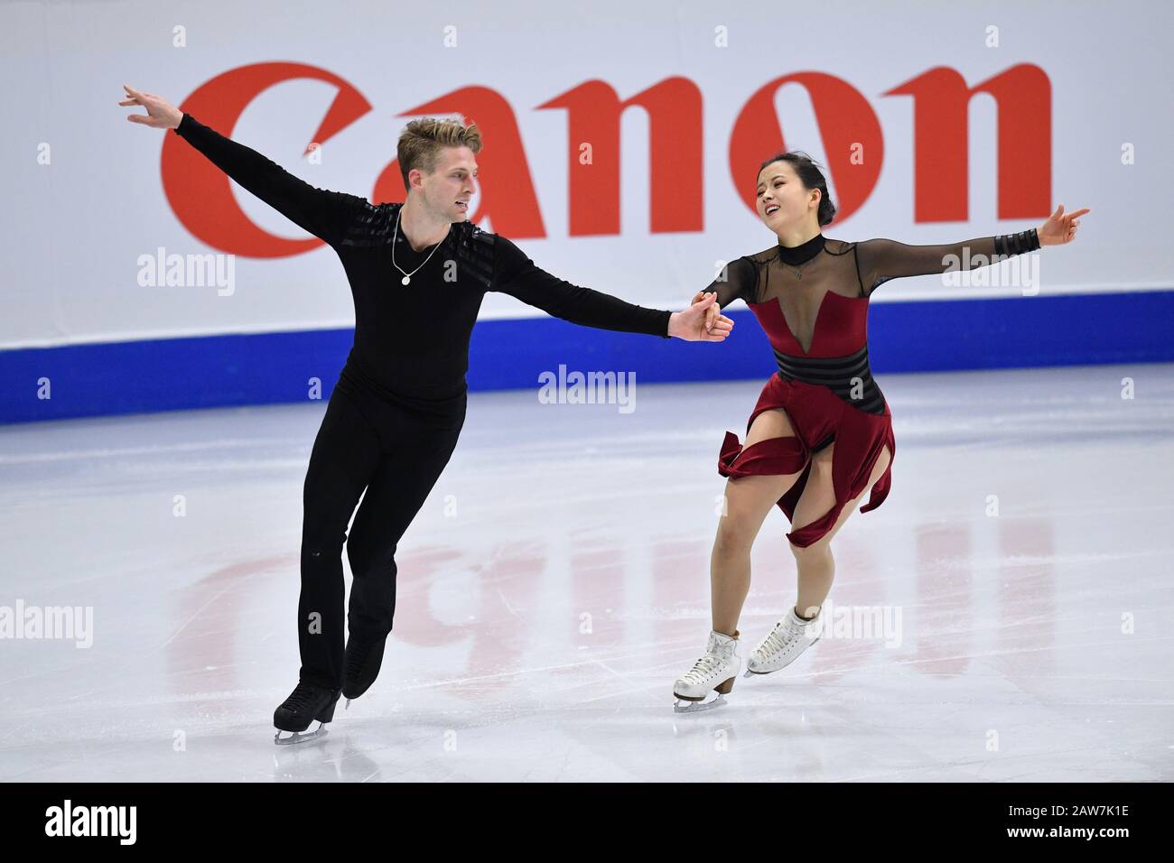 Seoul, South Korea. 7th Feb, 2020. Yura Min & Daniel Eaton (KOR ...