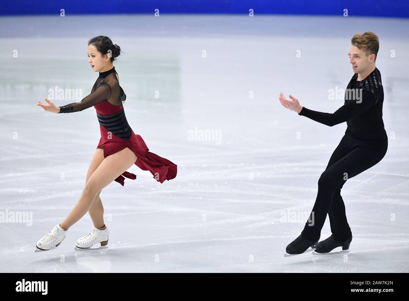 Seoul, South Korea. 7th Feb, 2020. Yura Min & Daniel Eaton (KOR ...
