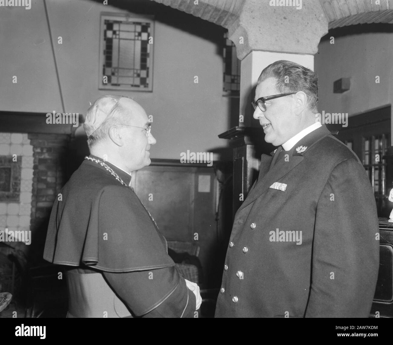 Reception mgr hi-res stock photography and images - Alamy