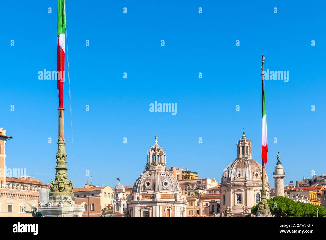 Central hub of rome hi-res stock photography and images - Alamy