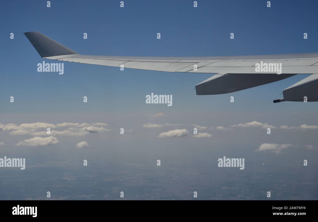 Rising altitude hi-res stock photography and images - Alamy