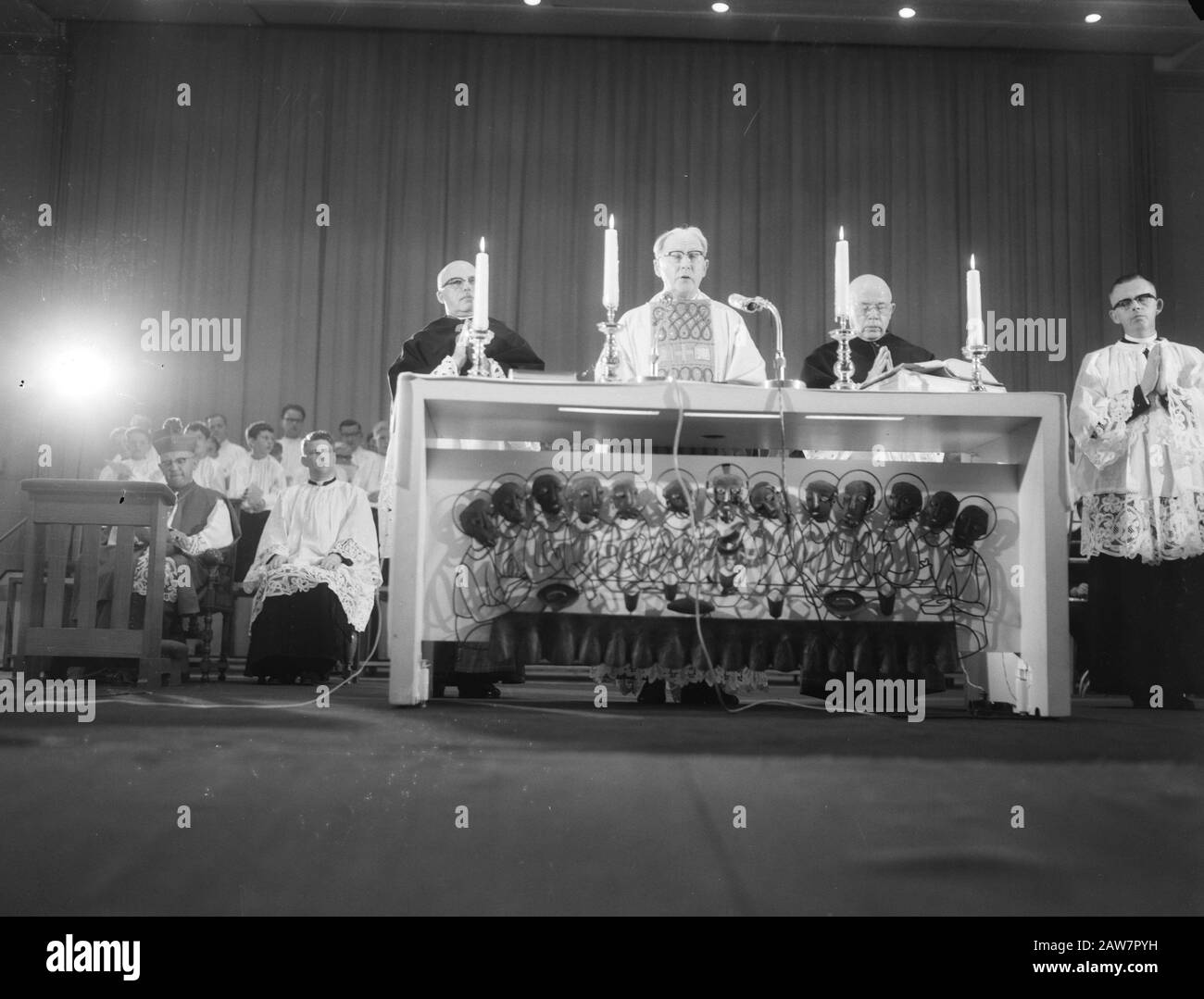 July 17 1964 hi-res stock photography and images - Alamy