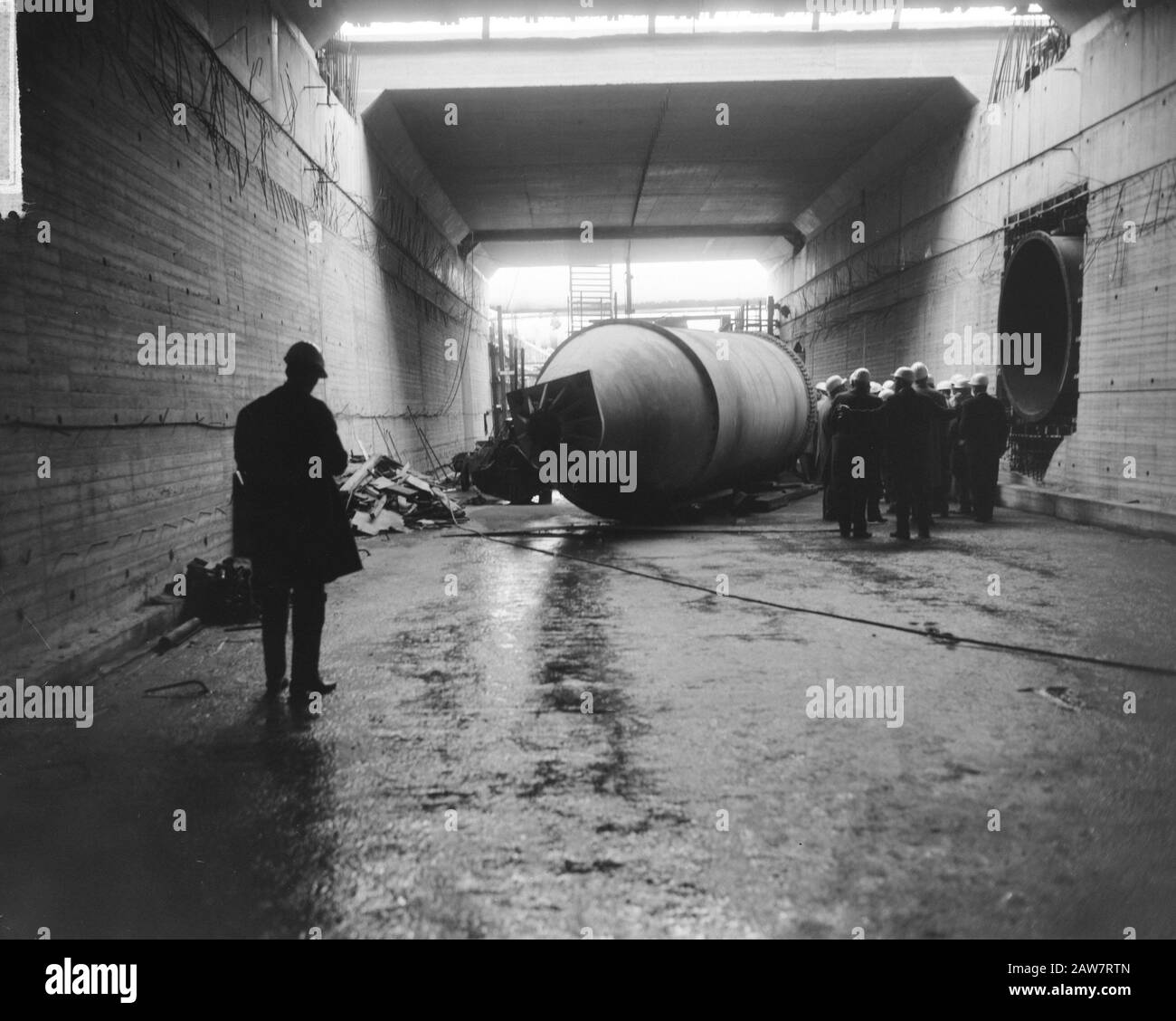 Press Day IJtunnel, building IJtunnel Date: October 6, 1964 Keywords ...