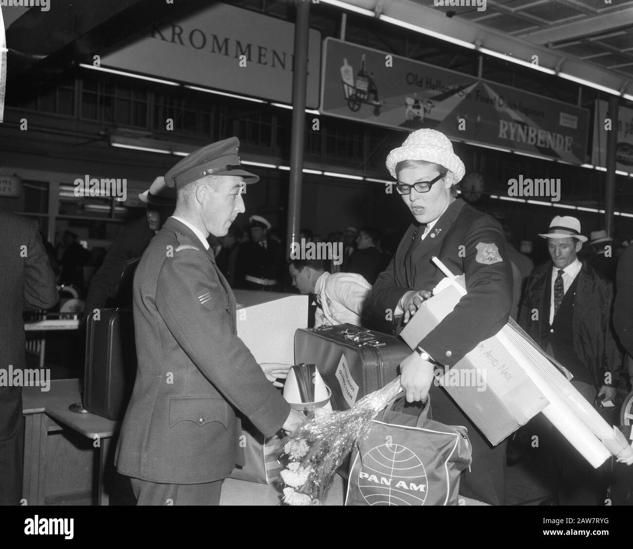 Dutch Olympic team back arrival Schiphol, Ada Cook at customs Date ...