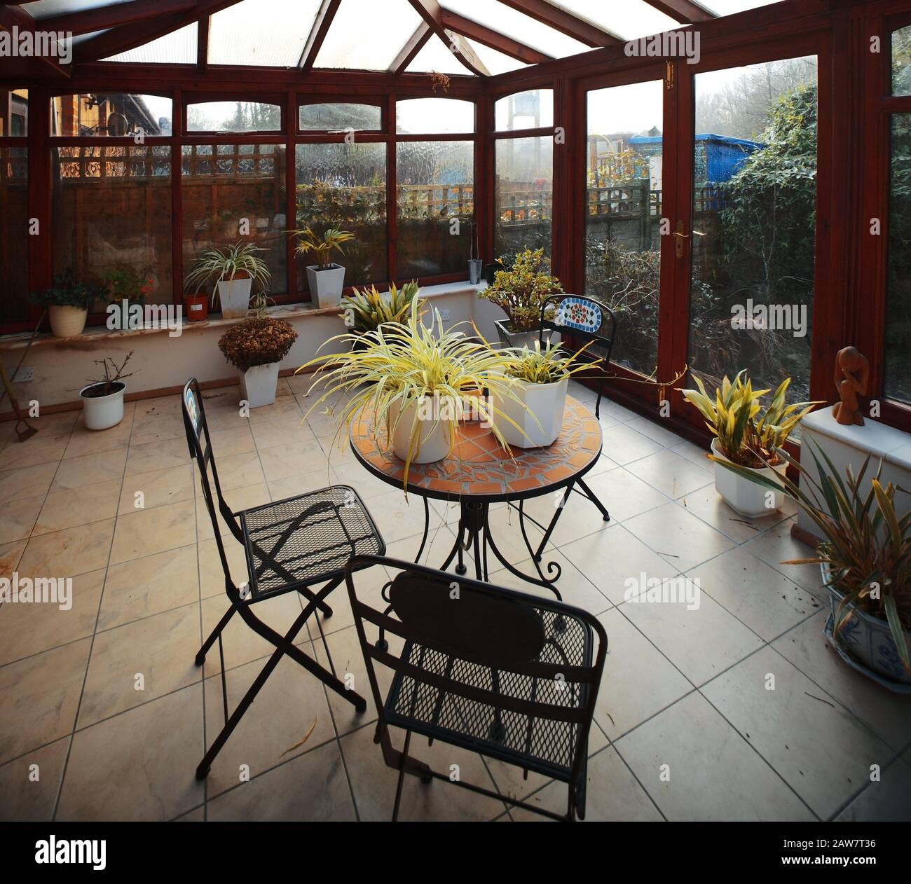 Conservatory interior hi-res stock photography and images - Alamy