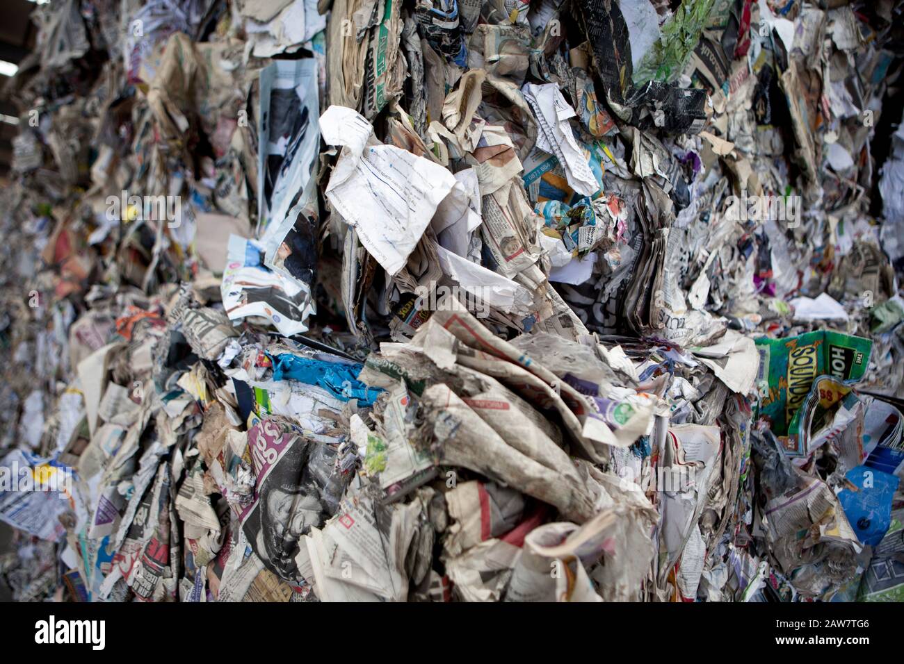 Exporting paper hi-res stock photography and images - Alamy