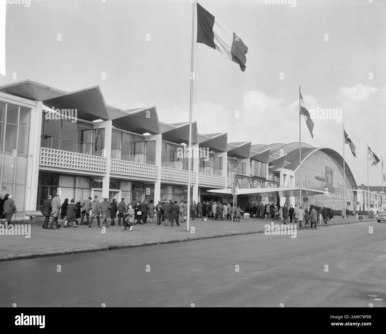 Last day RAI Motor Show Date: February 28, 1965 Keywords: cars ...