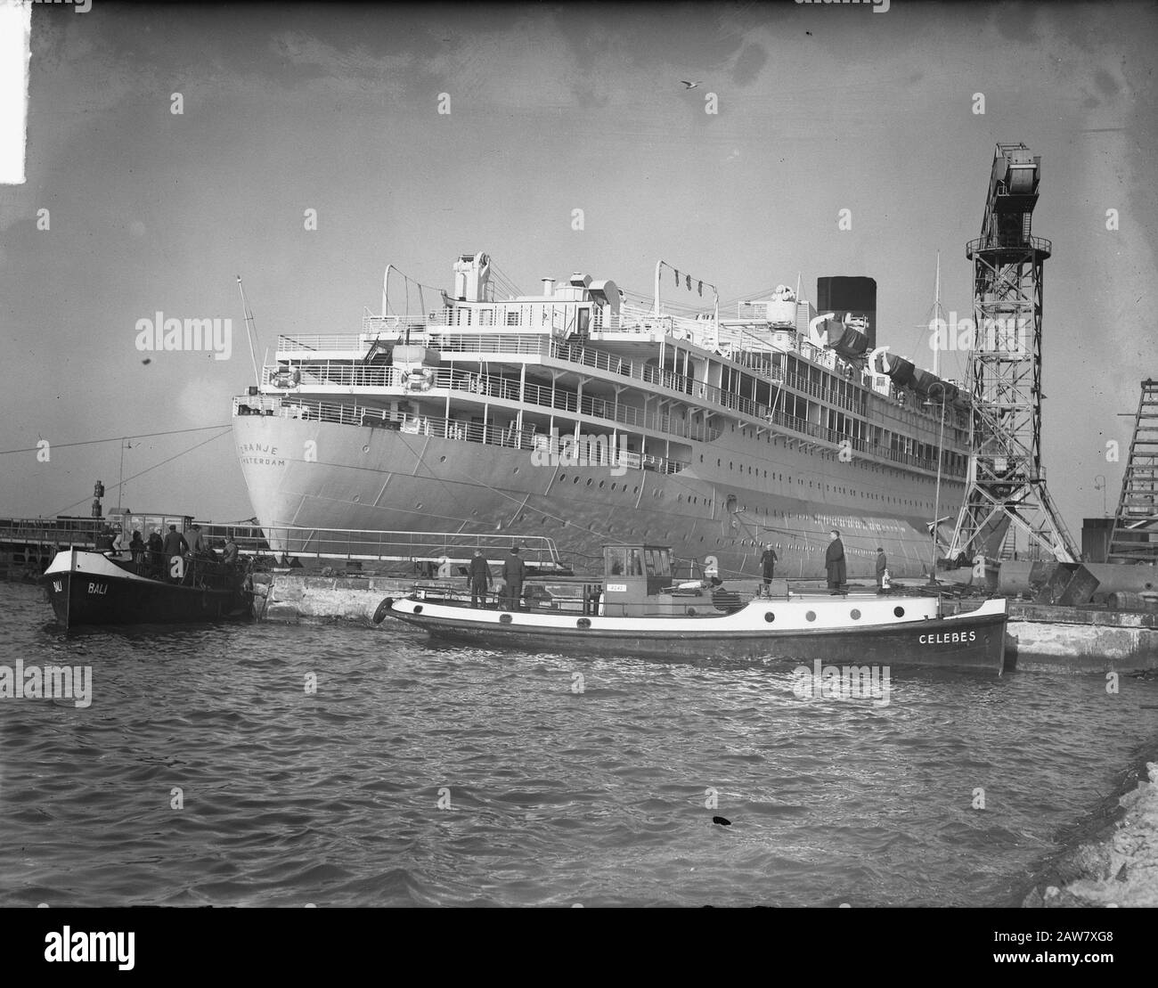 Orange in the dock Date: March 2, 1950 Stock Photo - Alamy