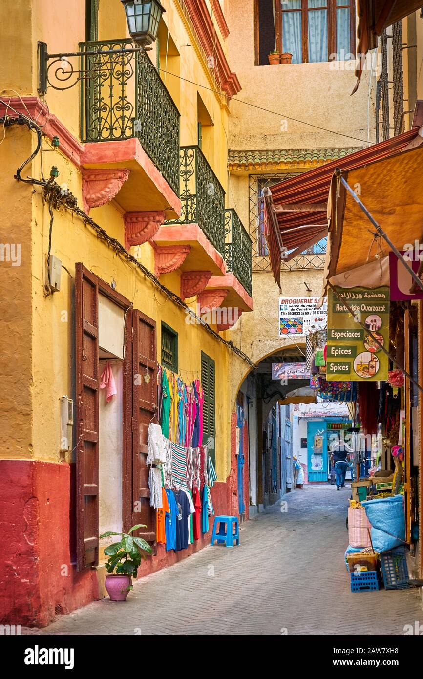 Medina of tangier hi-res stock photography and images - Alamy