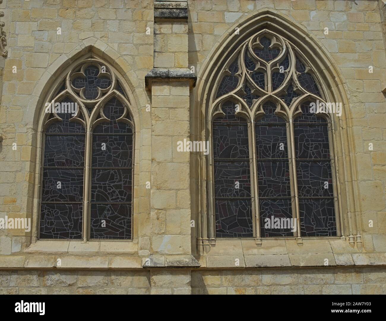 Two gothic windows hi-res stock photography and images - Alamy