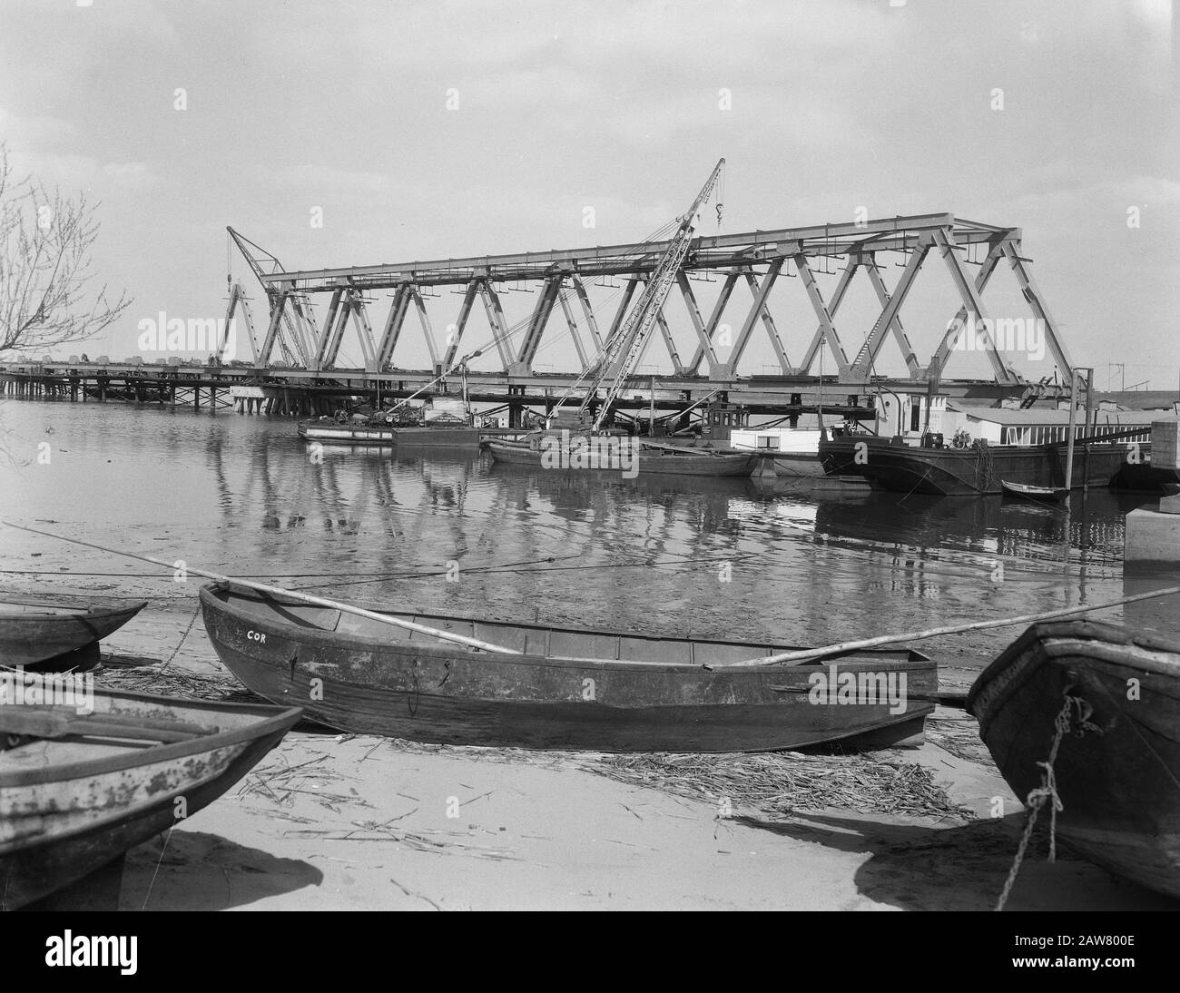 New moerdijk bridge under construction hi-res stock photography and ...