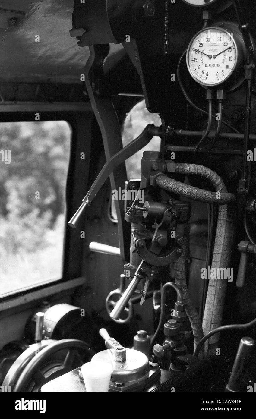 4 0 w Black and White Stock Photos & Images - Alamy