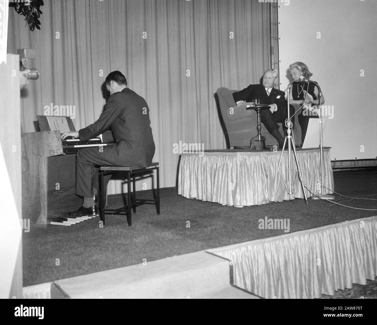 Karin kraaykamp Black and White Stock Photos & Images - Alamy