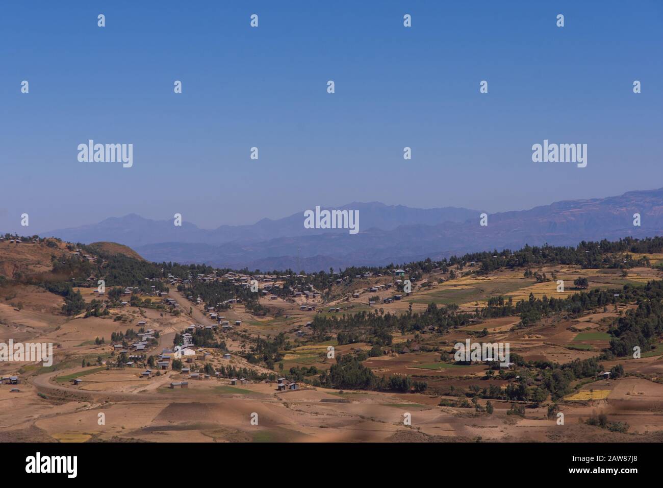 Ethiopian houses hi-res stock photography and images - Alamy