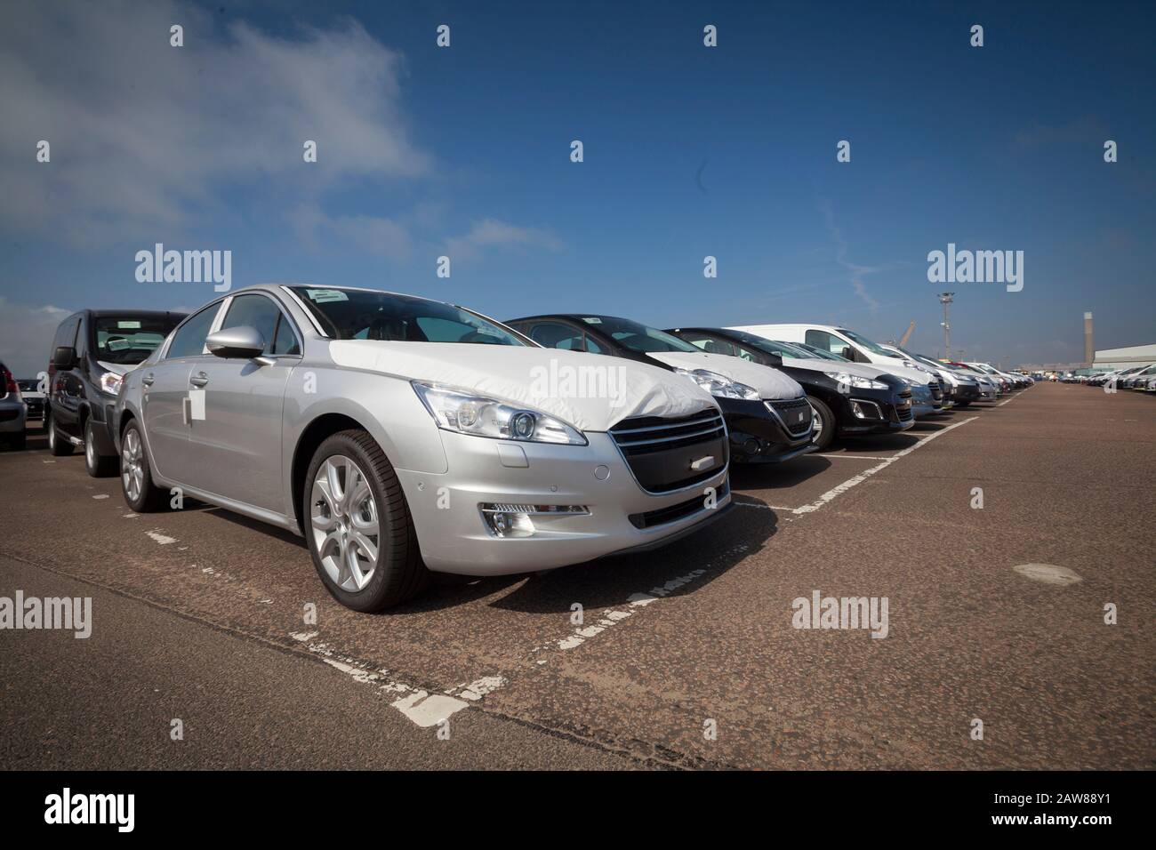 Exported cars hi-res stock photography and images - Alamy