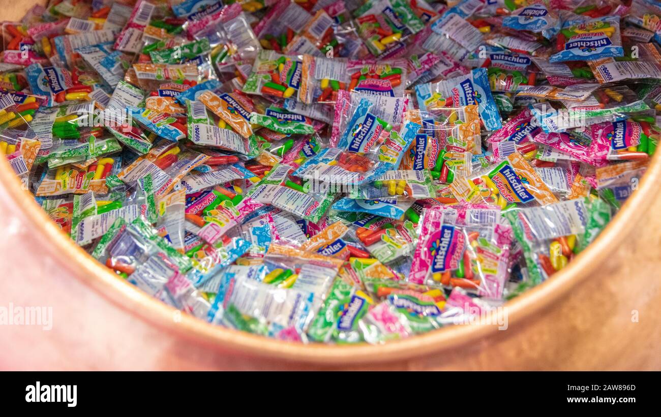 Candy samples hi-res stock photography and images - Alamy