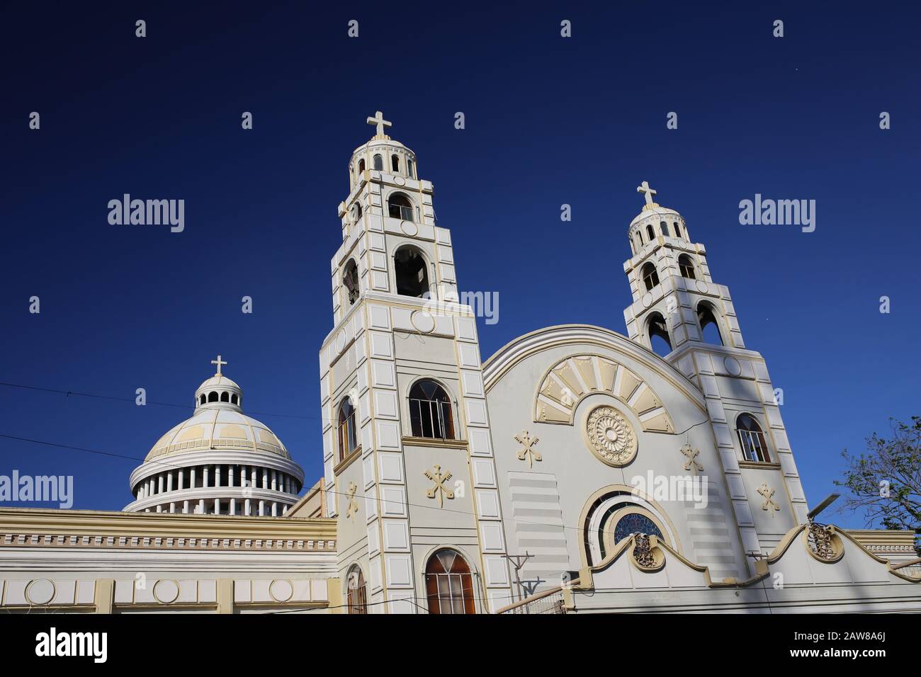 Catholic Church Exterior in The Philippines Stock Photo - Alamy
