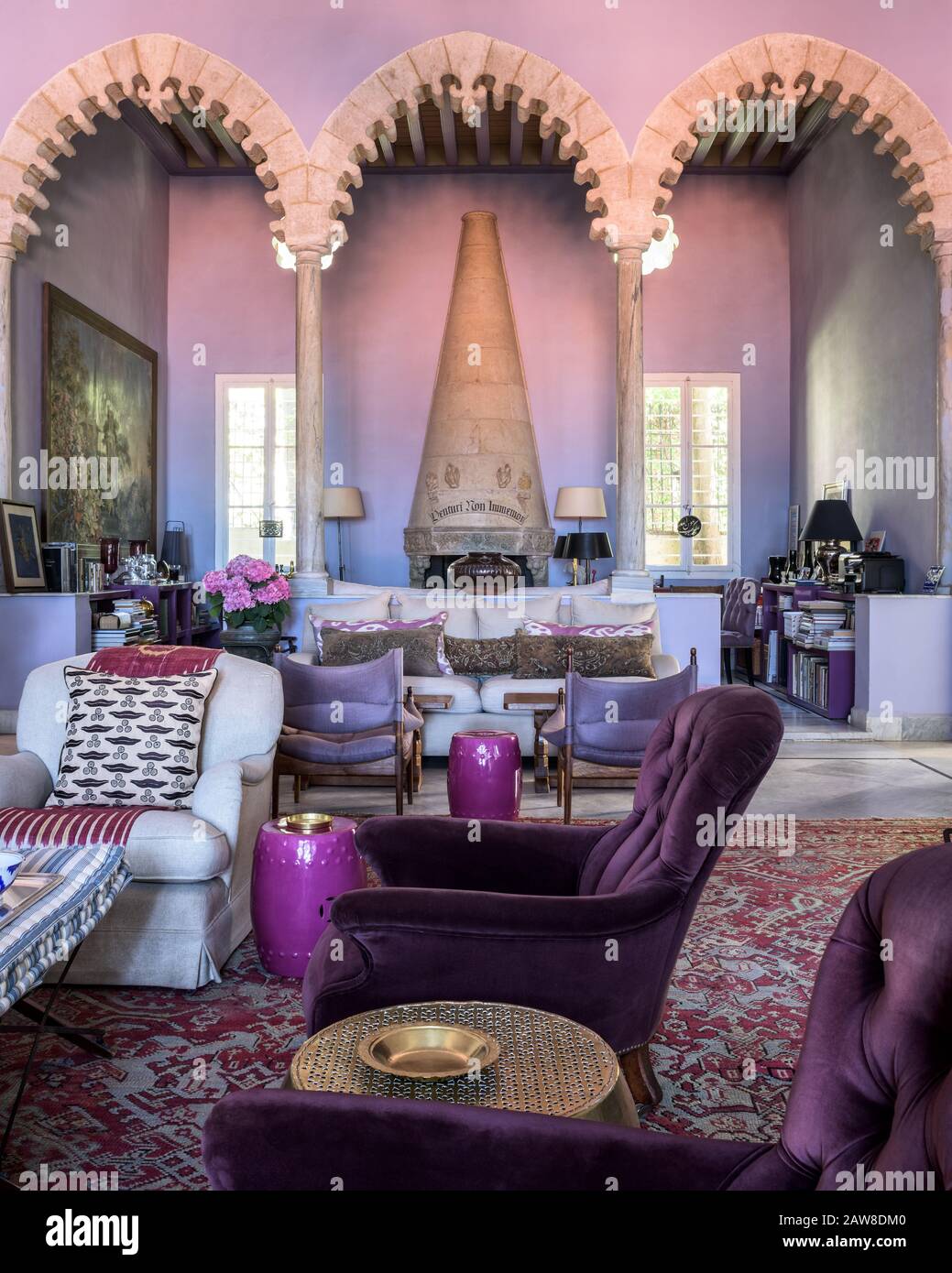 Arabic home fireplace hi-res stock photography and images - Alamy