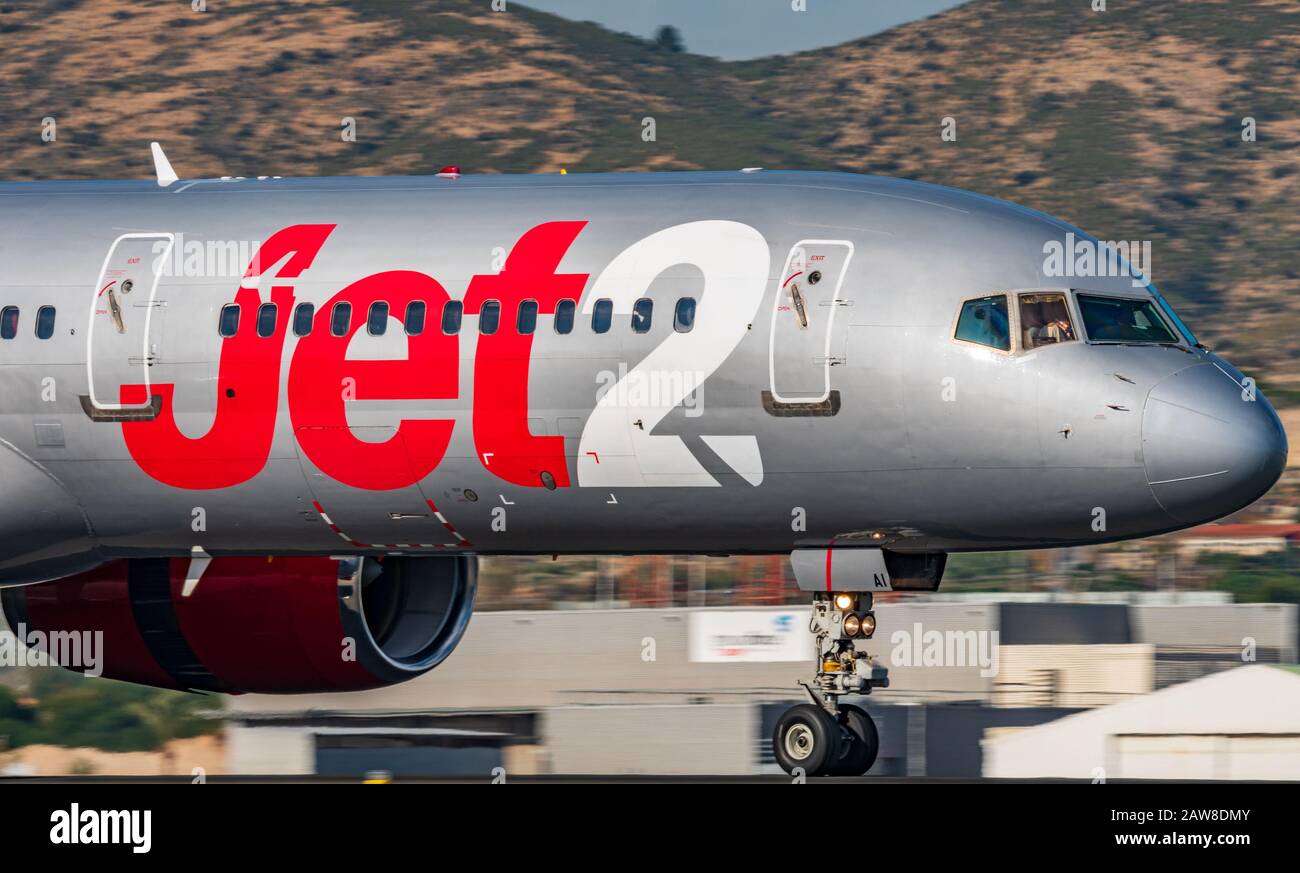 Jet2 plane hi-res stock photography and images - Alamy