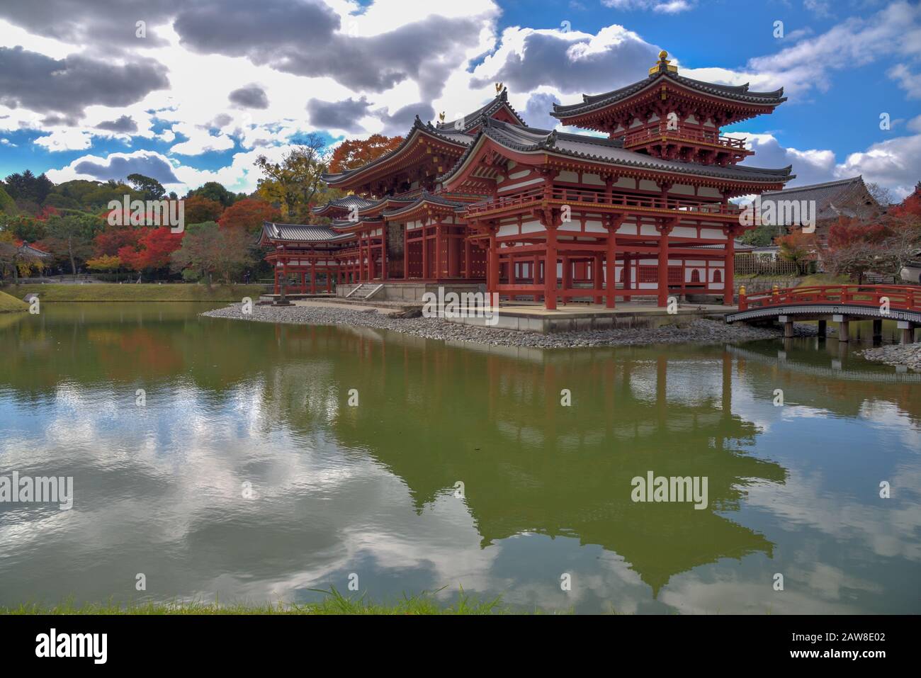 Byodo-in temple (Phoenix Hall) in Uji, Kyoto Stock Photo - Alamy