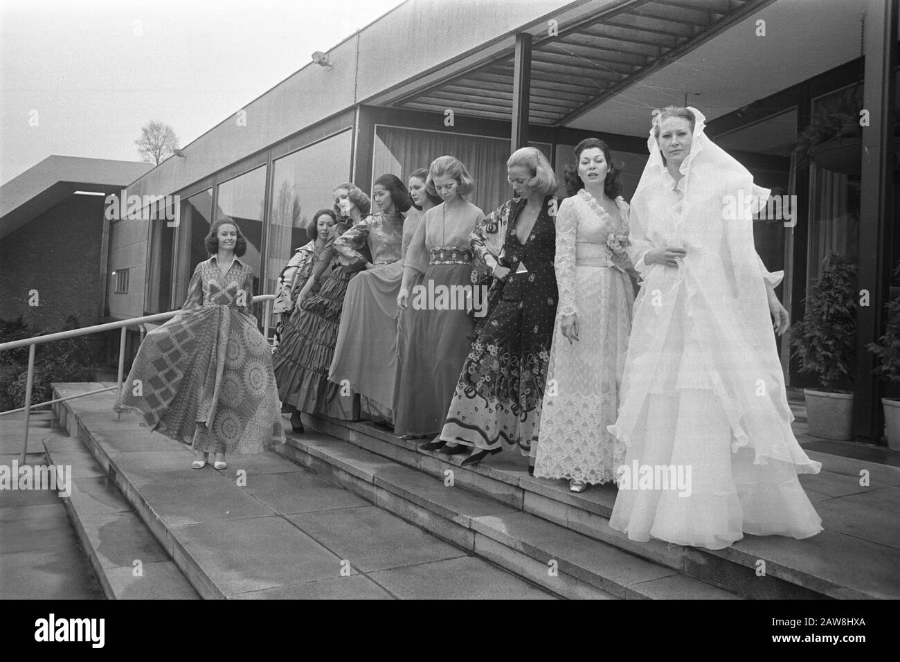 1972 models hi-res stock photography and images - Alamy