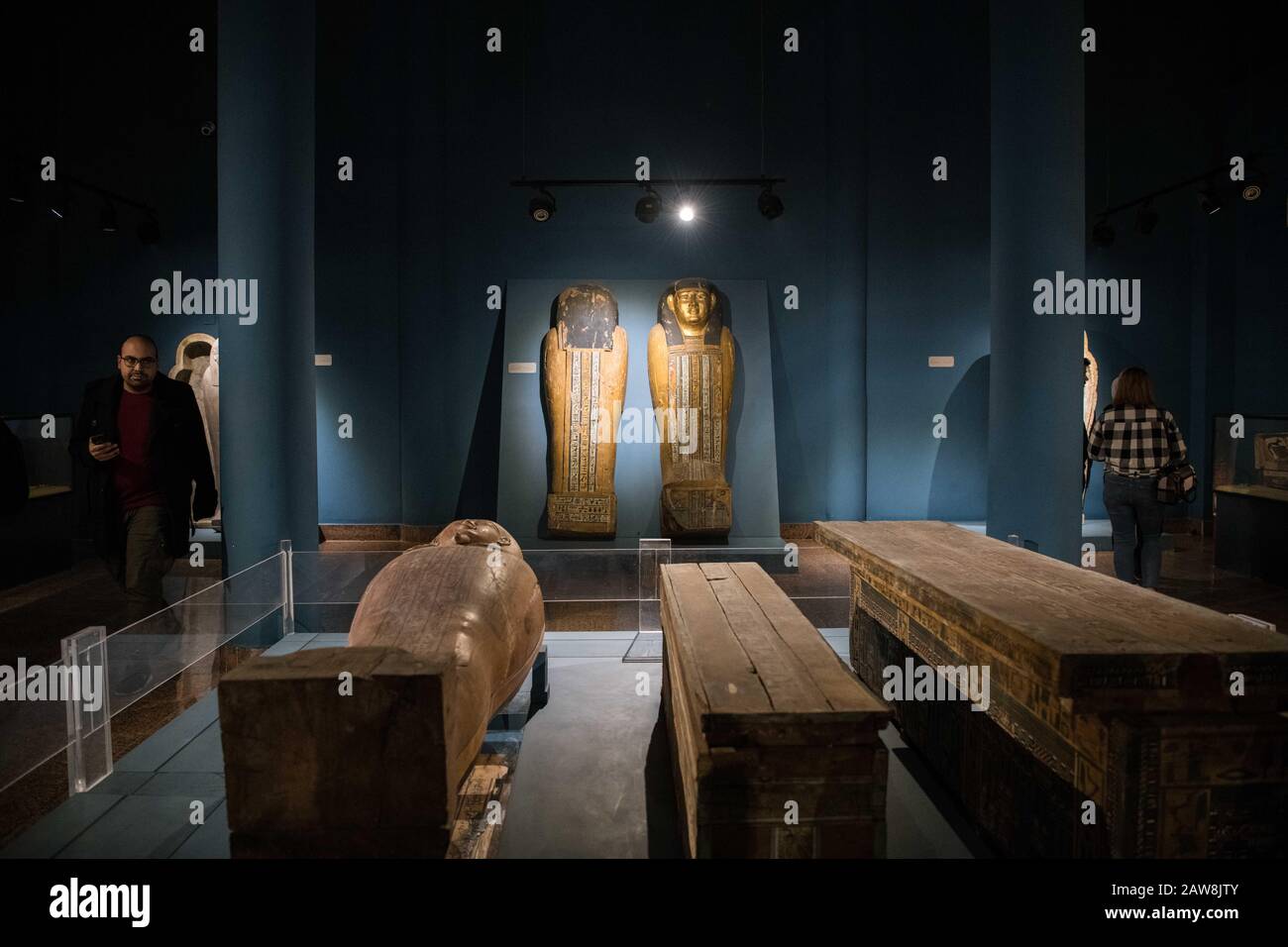 Minya, Egypt. 30th Jan, 2020. People visit Mallawi Museum in Minya ...