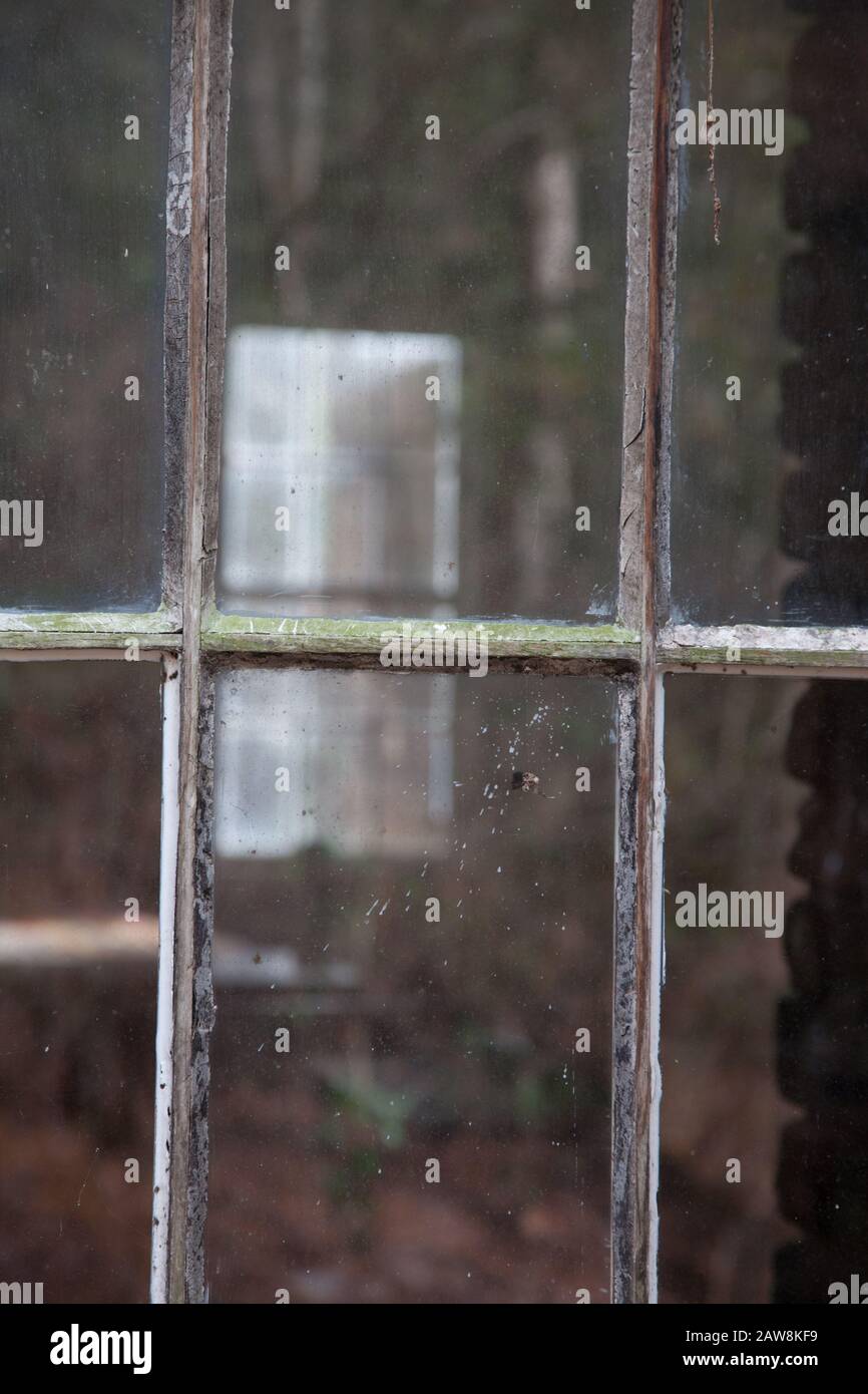 Windows from outside hi-res stock photography and images - Alamy