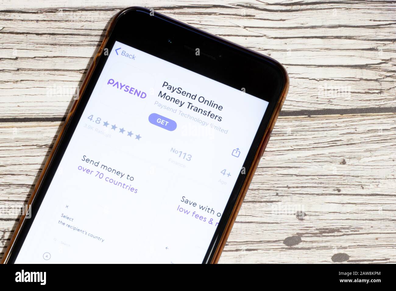 Paysend app hi-res stock photography and images - Alamy