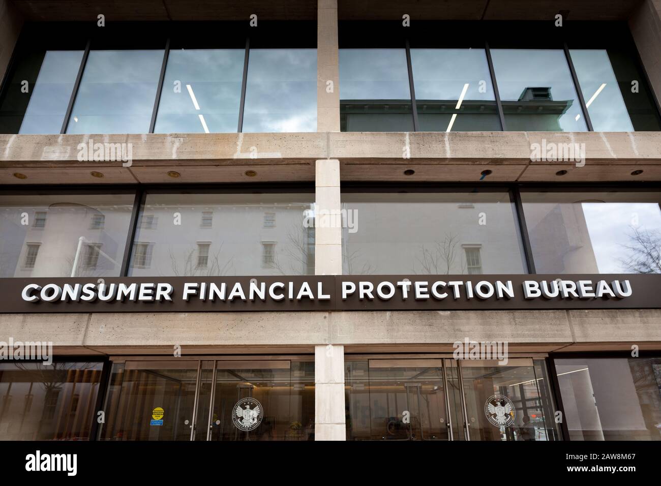Federal consumer protection agency hi-res stock photography and images ...