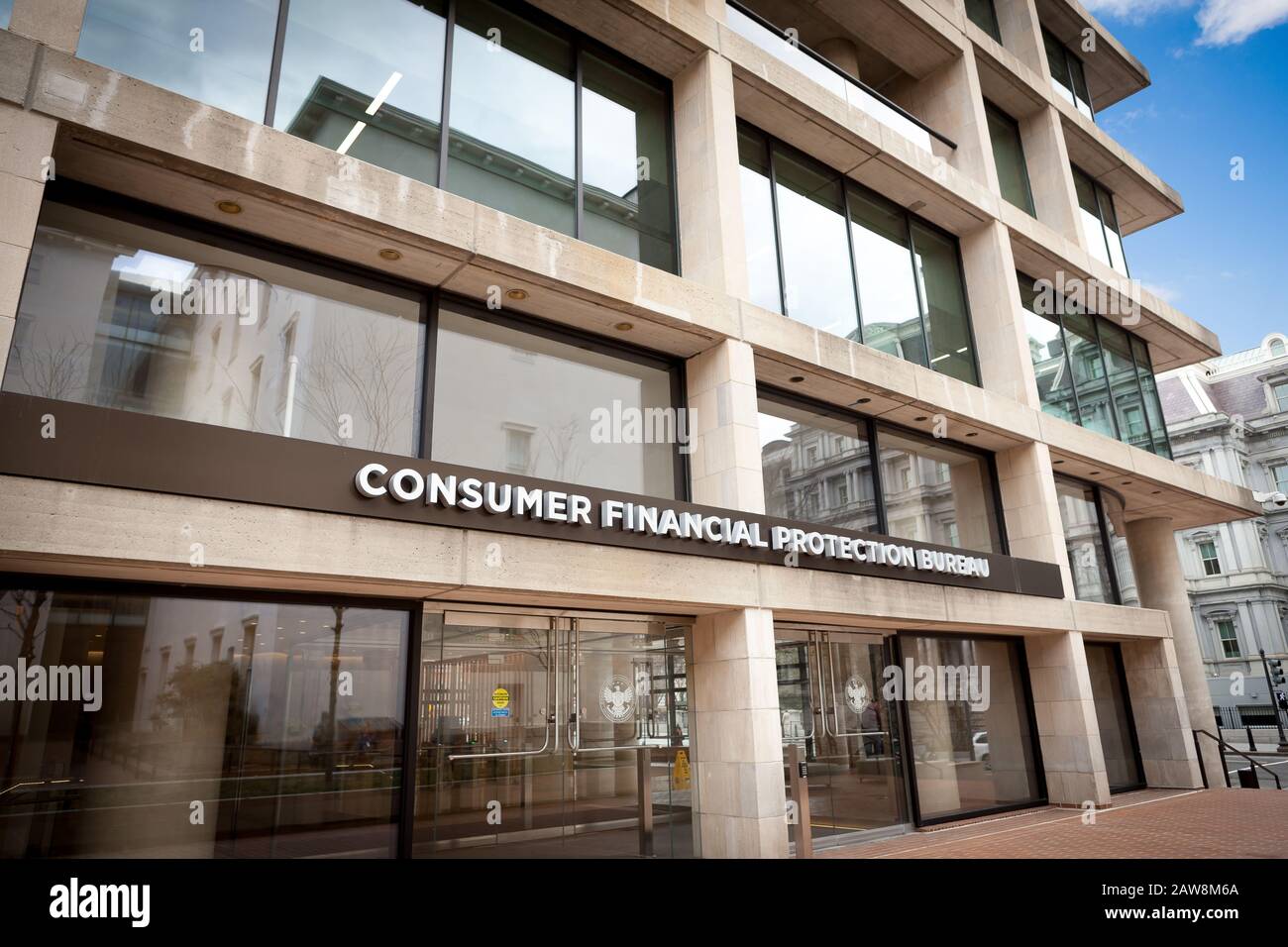 Federal consumer protection agency hi-res stock photography and images ...