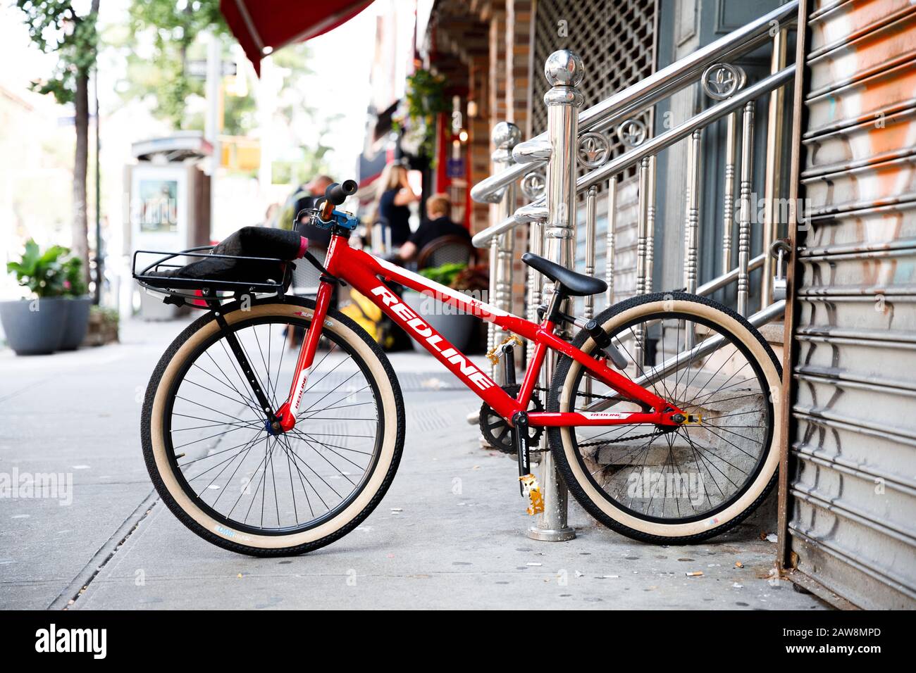 New york city soho graffiti hi-res stock photography and images - Alamy