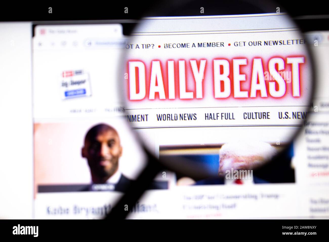 Los Angeles, California, USA - 25 January 2020: Daily Beast website ...