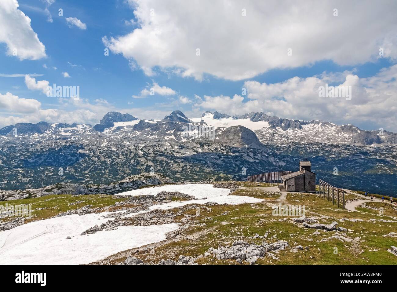 Mountain Chapel at the Dachstein-Krippenstein Stock Photo - Alamy