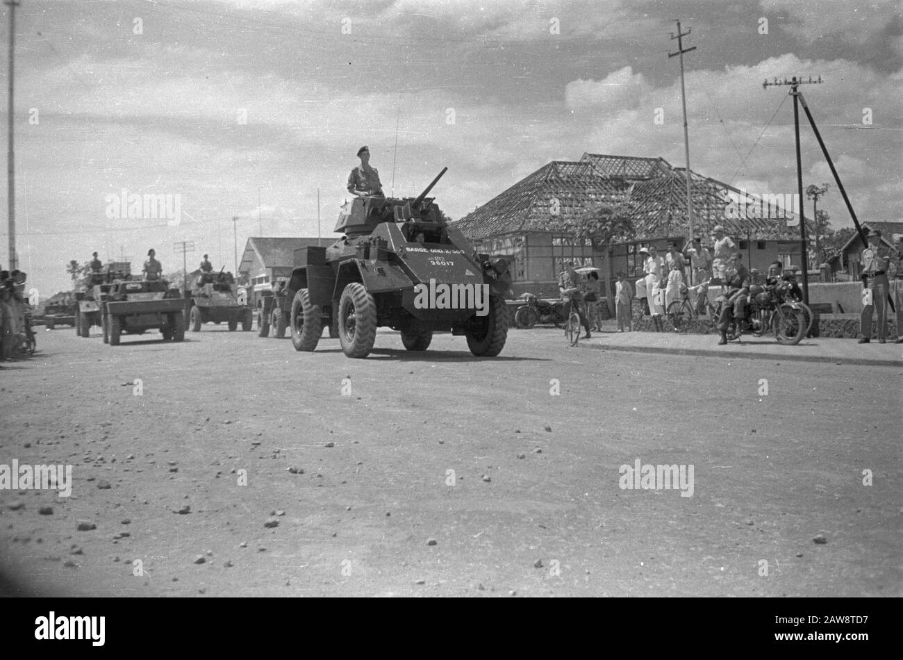 Inspection Colonel Thomson, grandstand parade, beëdigden Buitenzorg ...
